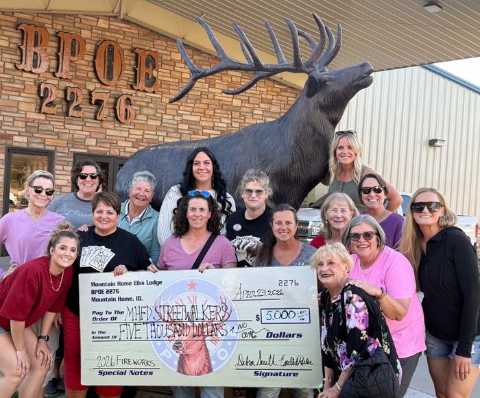 Elks Lodge donates $5,000 to Mountain Home Streetwalkers’ In...