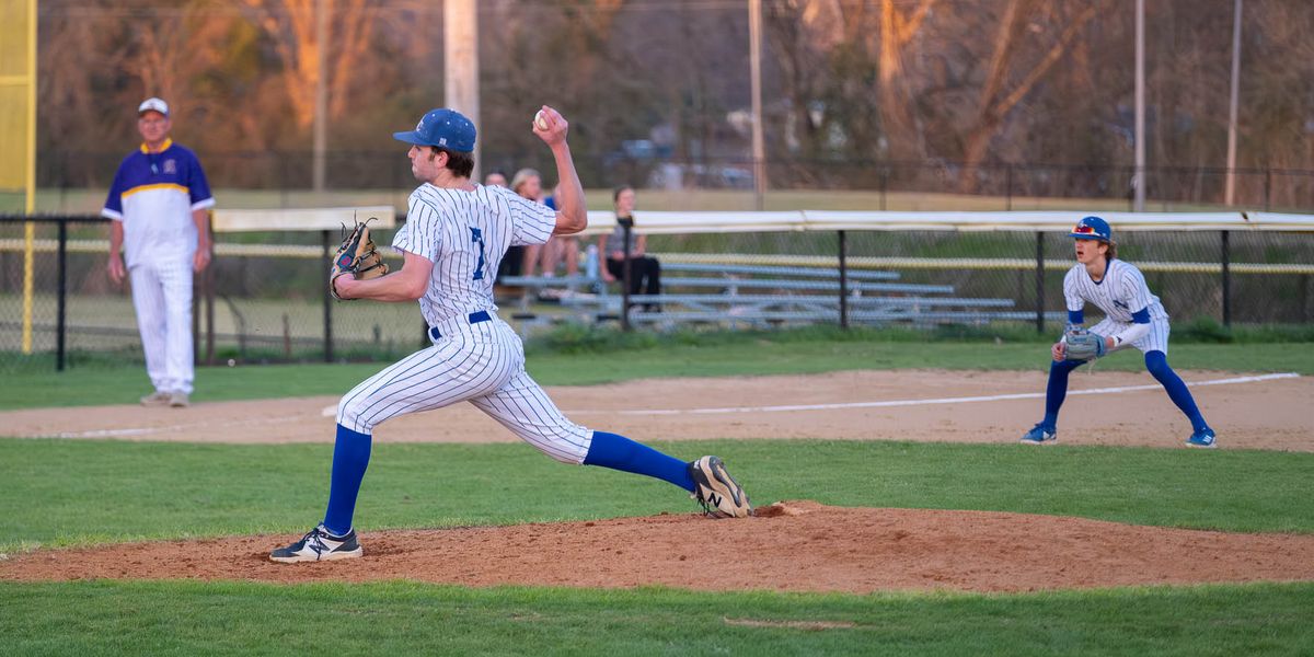 Carter, Anderson lead Rebels to big road win over WCCA