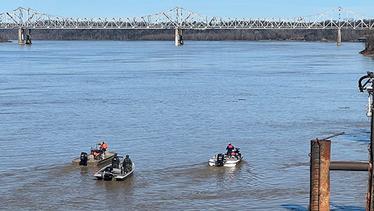 VIDEO: Recovery effort for missing barge worker's remains fr...