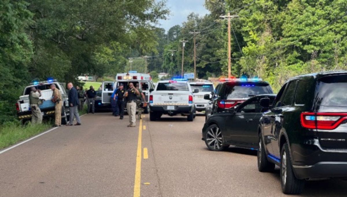 UPDATE: Sheriff Patten spots escapee, leads chase; escapee b...