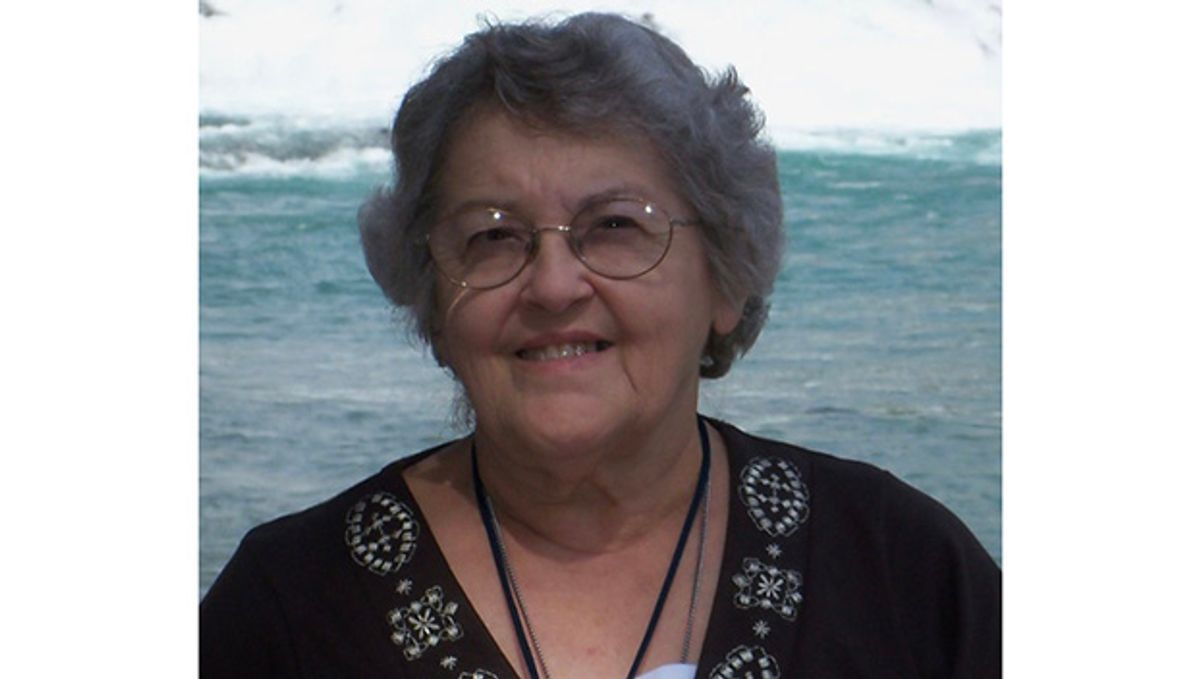 Elizabeth Lazarus