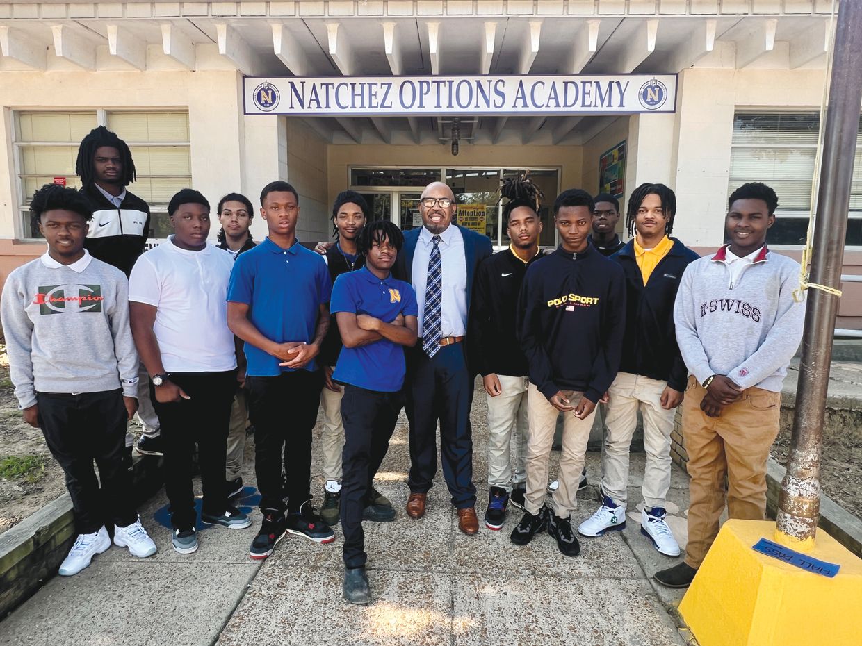 'We're not bad kids': Students in viral Natchez High fight video build...