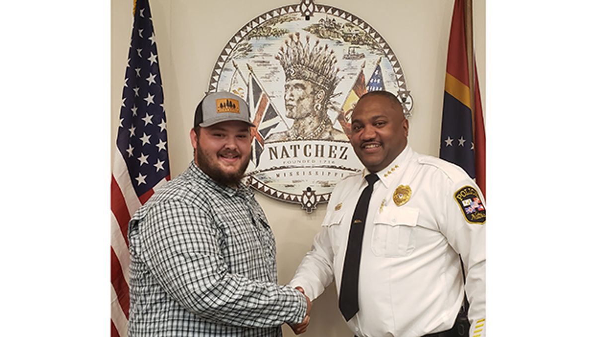 City of Natchez taps Sanders for animal control job