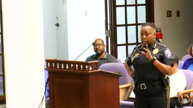 Natchez Police Chief Caroline Green gets applause after emot...