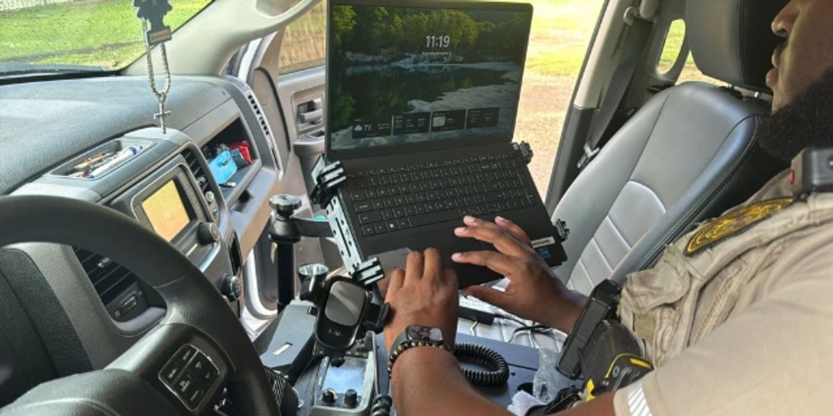 Donation of funds for in-vehicle computers to bring deputies 'into 21s...