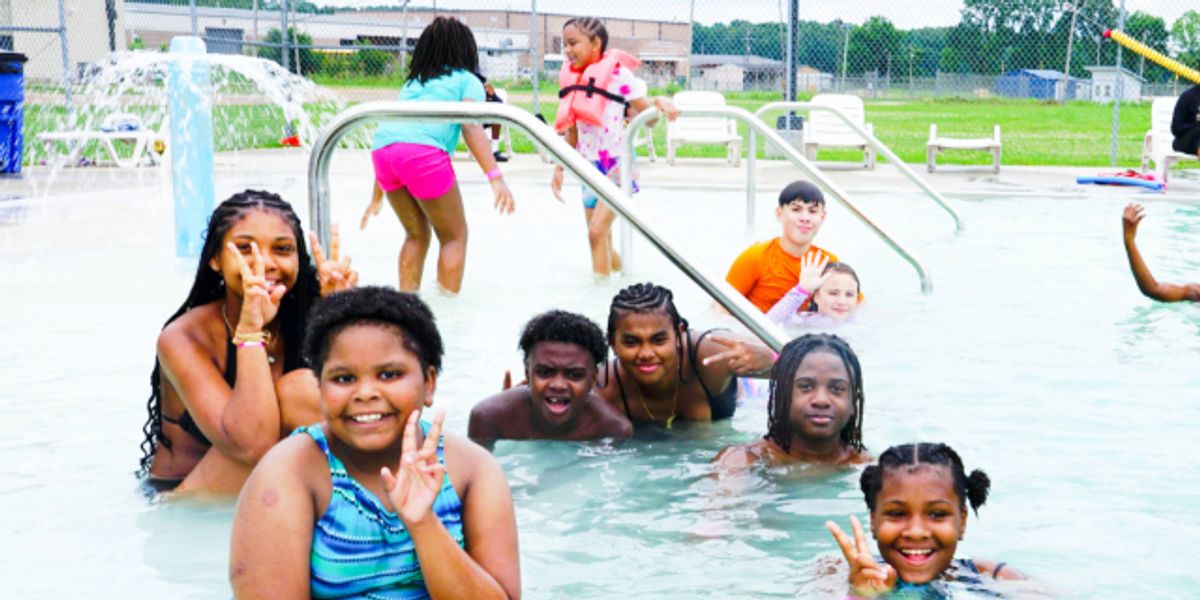 GALLERY: Natchez Adams County Pool opens with a splash