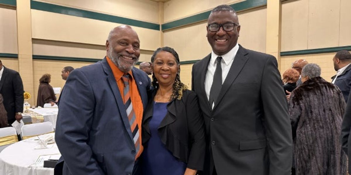 Davis wins another term as city's Ward 5 alderman