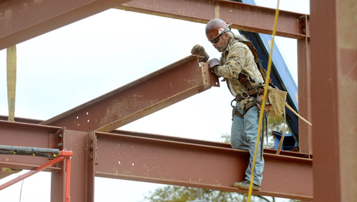 Crews fighting rain for Natchez Transit Facility