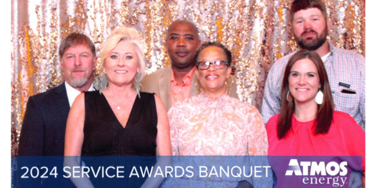Atmos Energy honors long-time employees