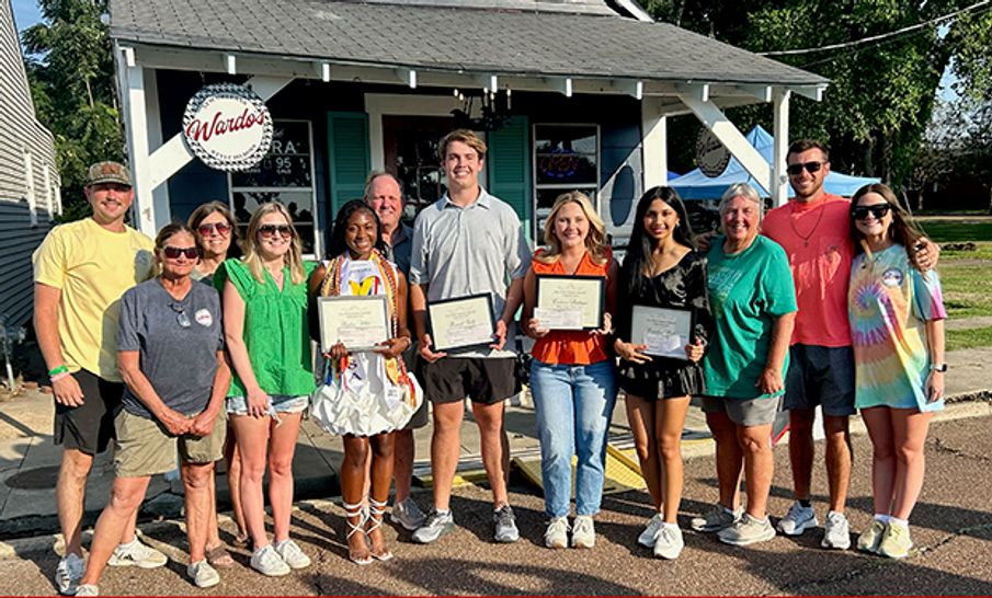 HONORING WARDO: Four recent grads receive Ward Graning Memor...