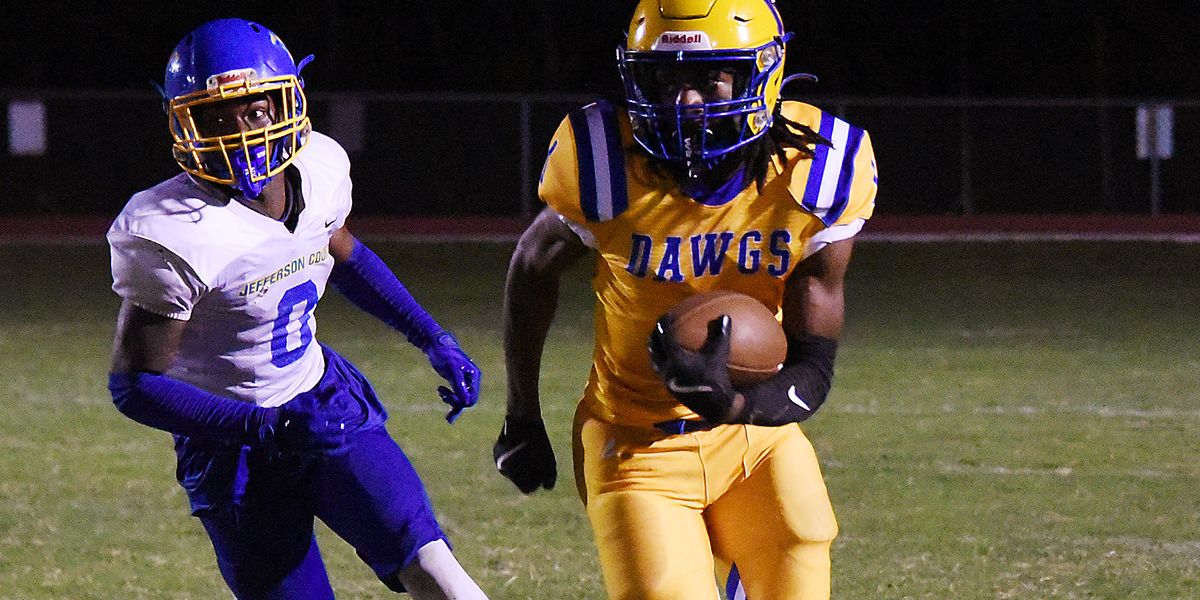 Natchez High scores three rushing TDs in second half for comeback road...