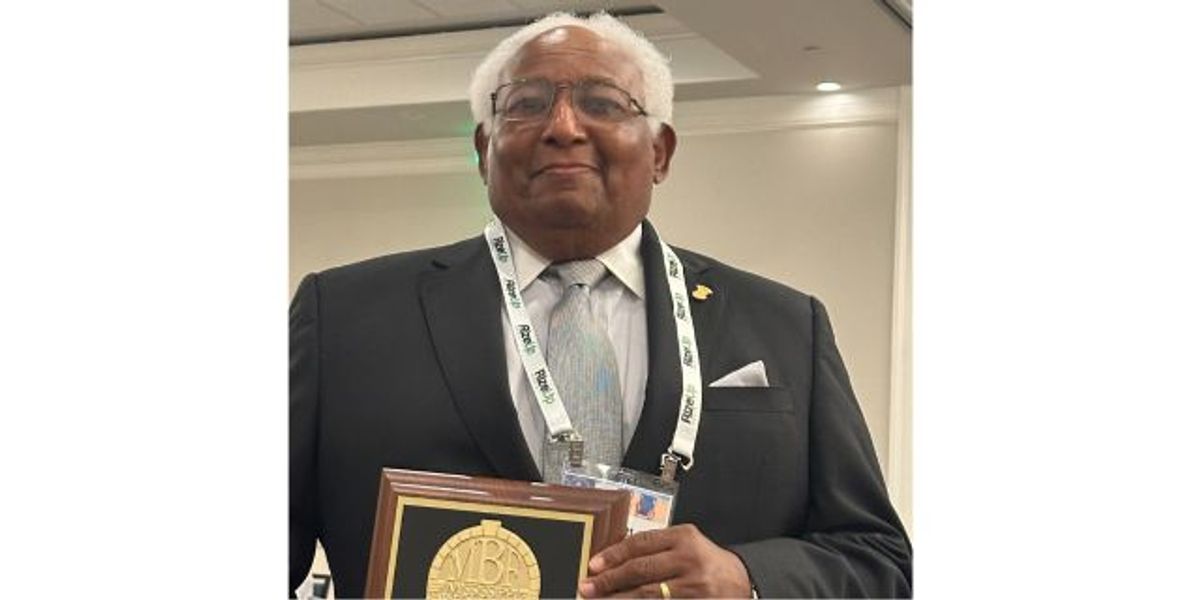 Sanders inducted as Fellow of Mississippi Bar Foundation