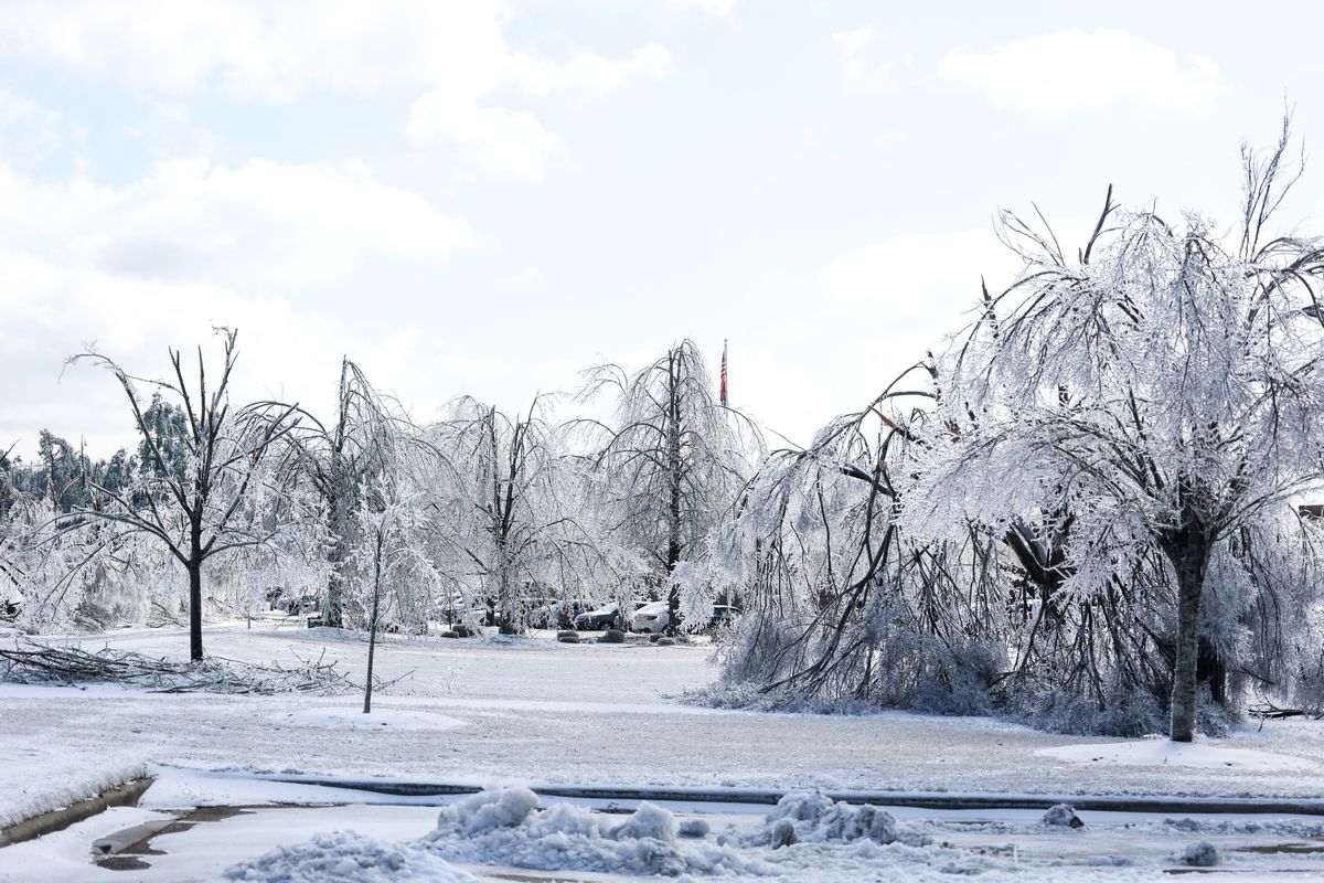 Reports from a Natchez ex-pat: ‘Just ice’ wreaks havoc in Oxford