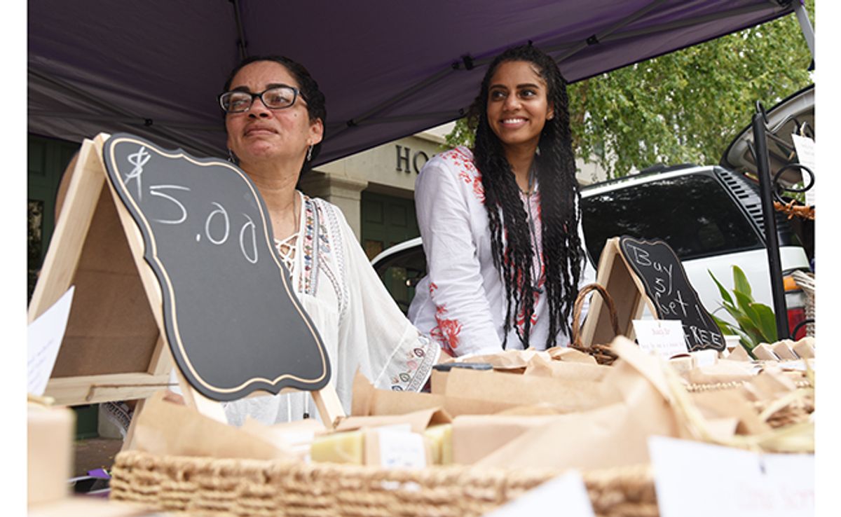 'Wonderful' crowd opens new Downtown Natchez Farmers Market