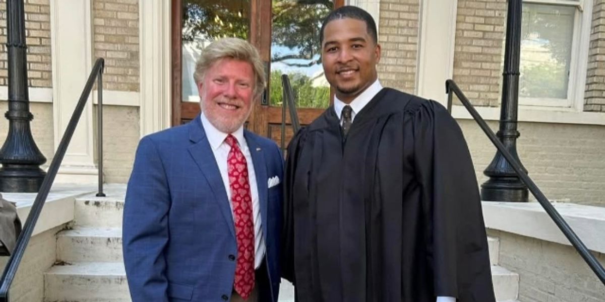 Natchez native named one of Mississippi's 40 leaders under 4...