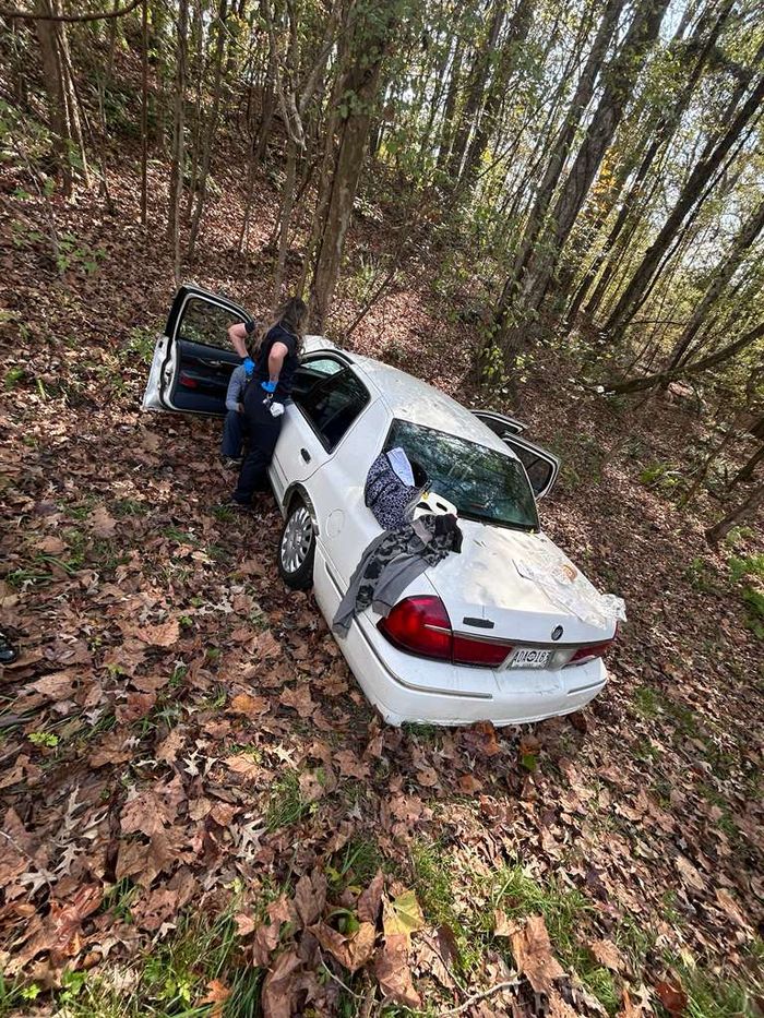 Natchez Trace Parkway crash near mile marker 4 sends two to hospital b...