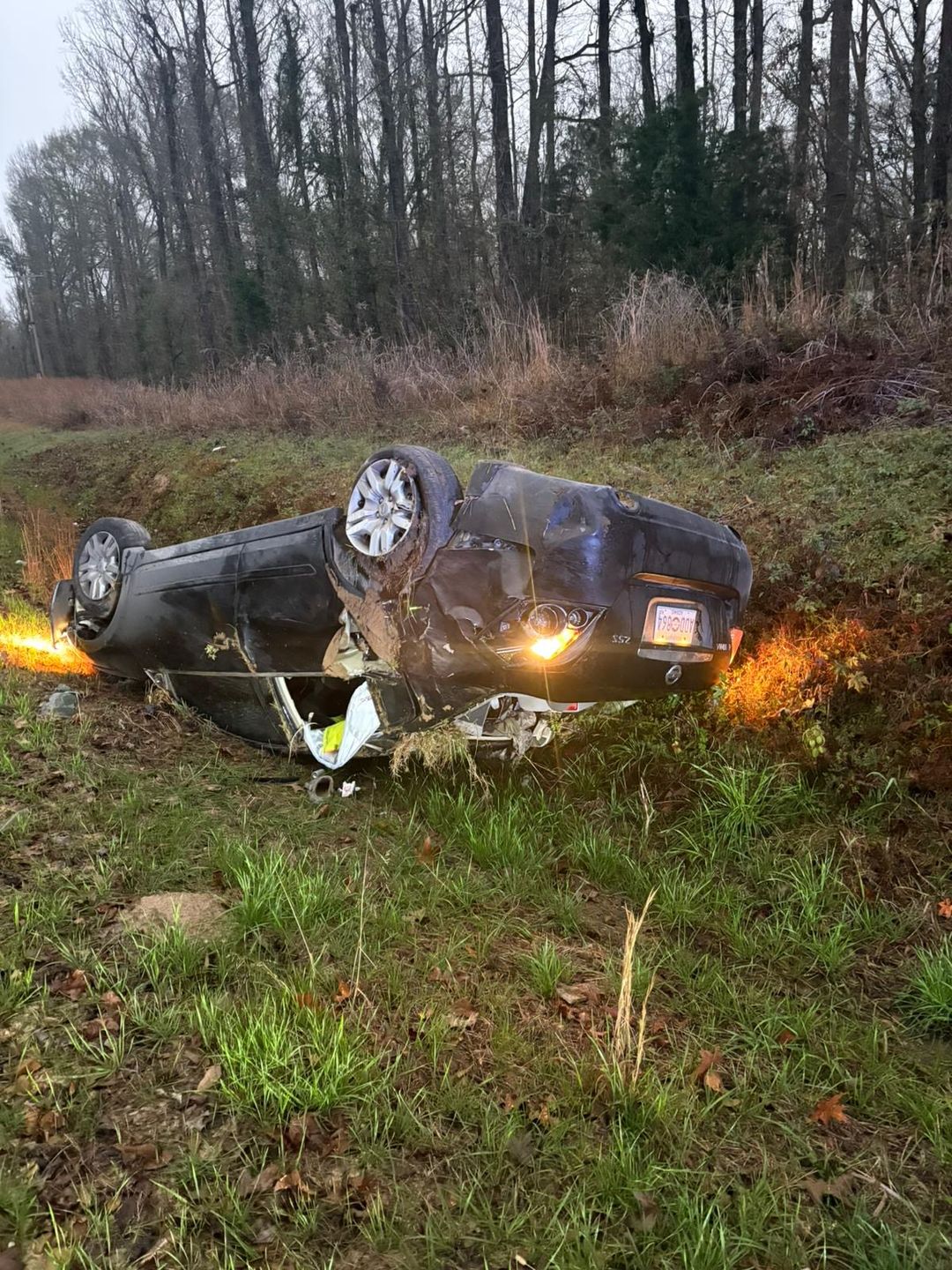 Driver flips vehicle dodging deer on North Palestine Road in Natchez,