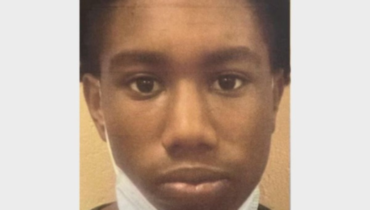 Natchez teen, charged with murder of Bill Calvin Jr., escapes detentio...
