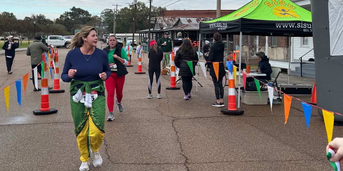 Run, Run Rouxdolph: Annual Rouxdolph Roll 5K run/walk upcomi...