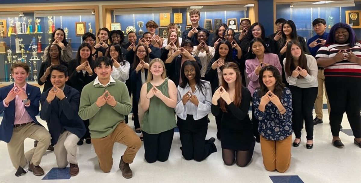 SSS students attend DECA conference