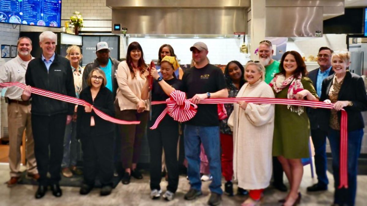 Discover Pat Thai: Selma’s new spot for Thai, Asian fusion at Old Nort...
