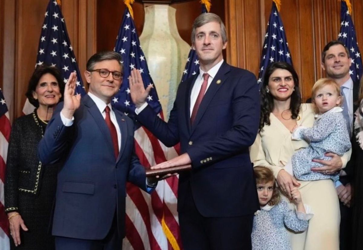 Congressman Knott, representing Johnston County, takes oath of office