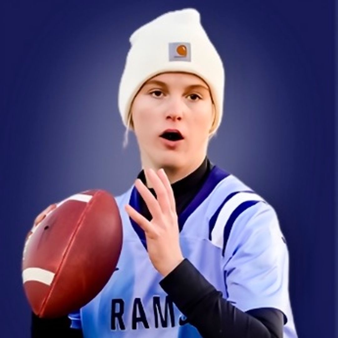 Cleveland flag QB Sholar up for national award