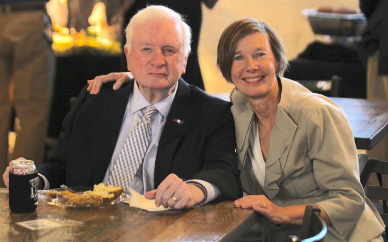 Former NC Gov. Jim Hunt dies at 88