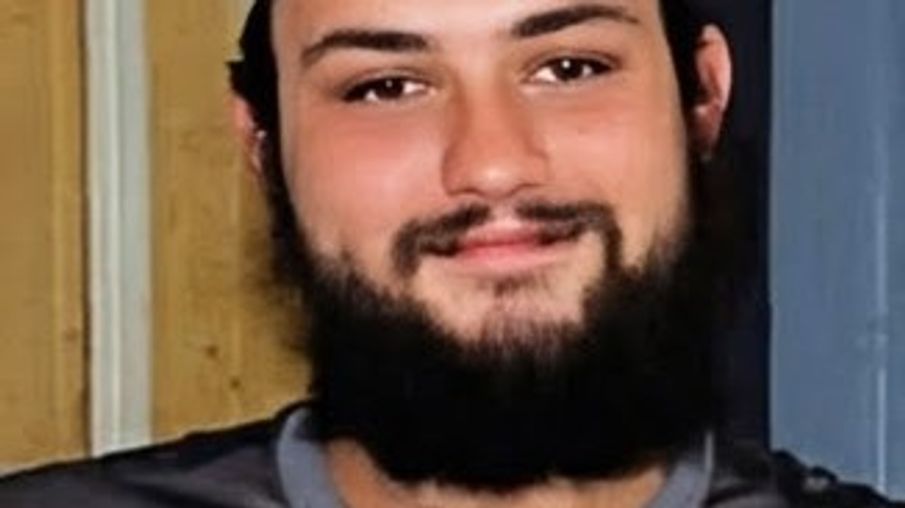 Family remembers 21-year-old crash victim