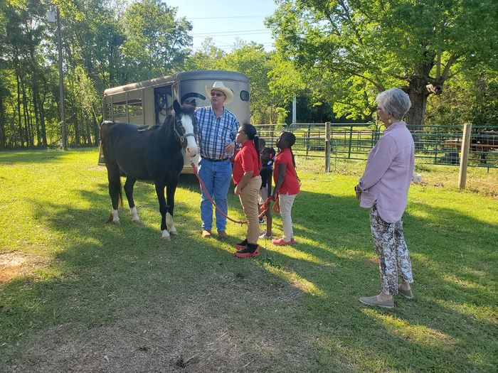 Veterans mentor children and aid community through American Legion