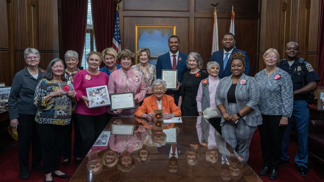 Camellia named for Gov. Ivey on Alabama 'Camellia Day'