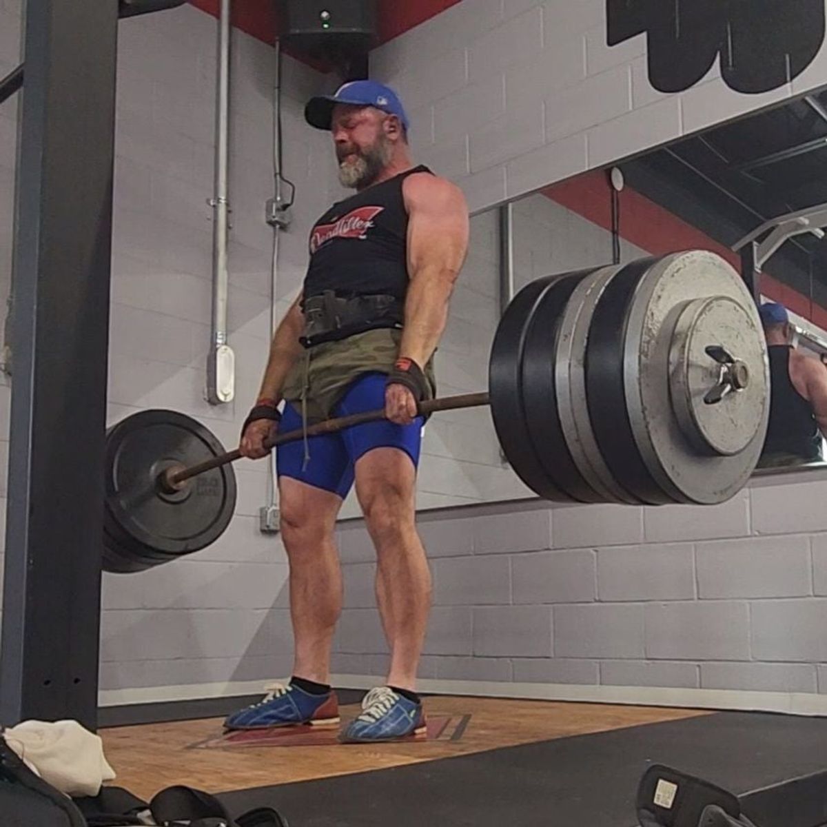 24hr Fitness hosts 5K community run, powerlifting competition