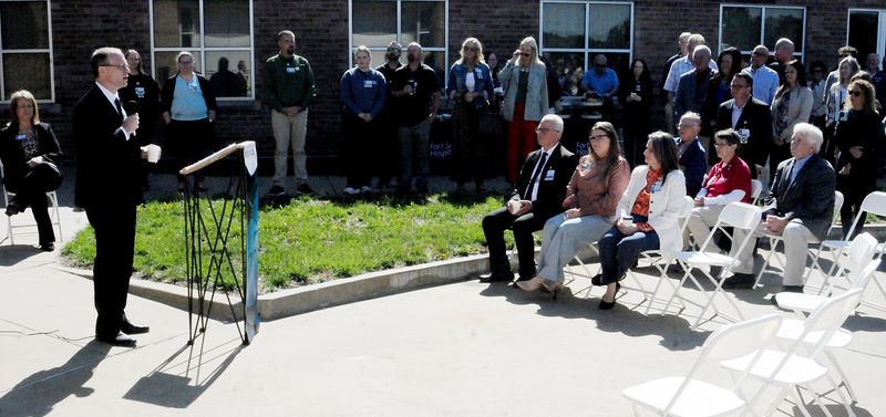 Freeman cuts ribbon on Fort Scott Hospital