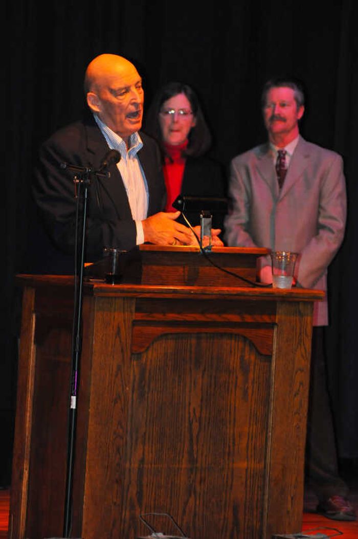 Friends of Fort honor historians