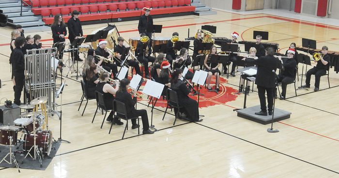 Fort Scott High School, middle school bands perform holiday concerts