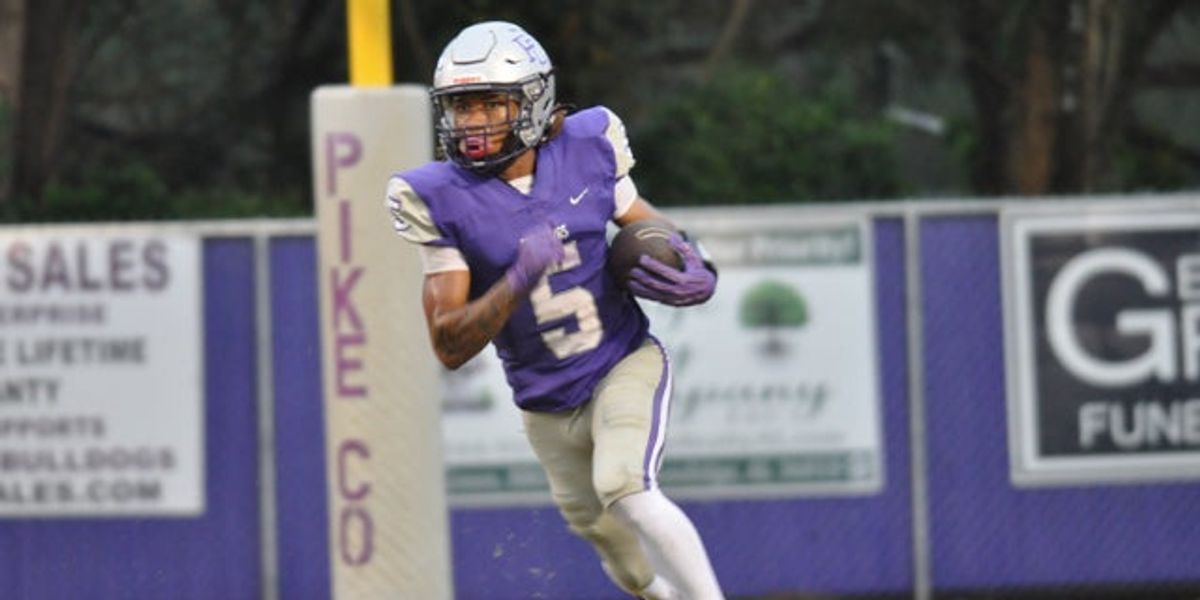 Bulldogs Stand Tall: Goal-line stand, big plays seal victory