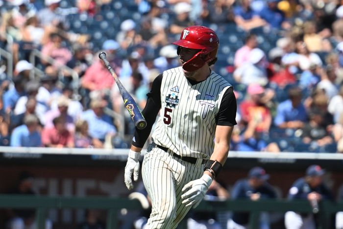 Still Alive: Trojans advance in College World Series with wi...