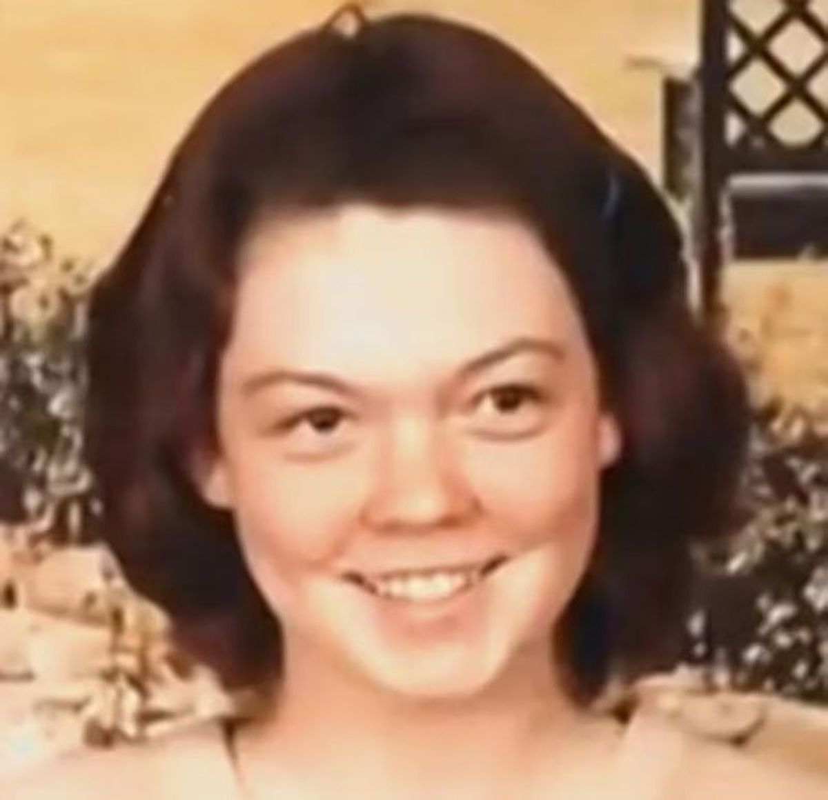 Gov. Ivey opposes parole for convicted child murderer