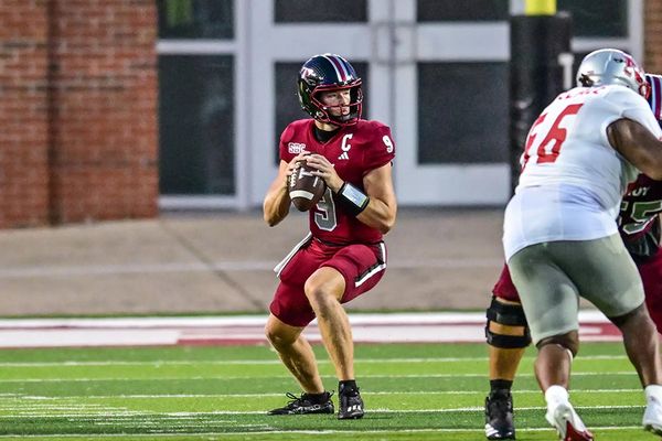 Goose Crowder expected to play this week