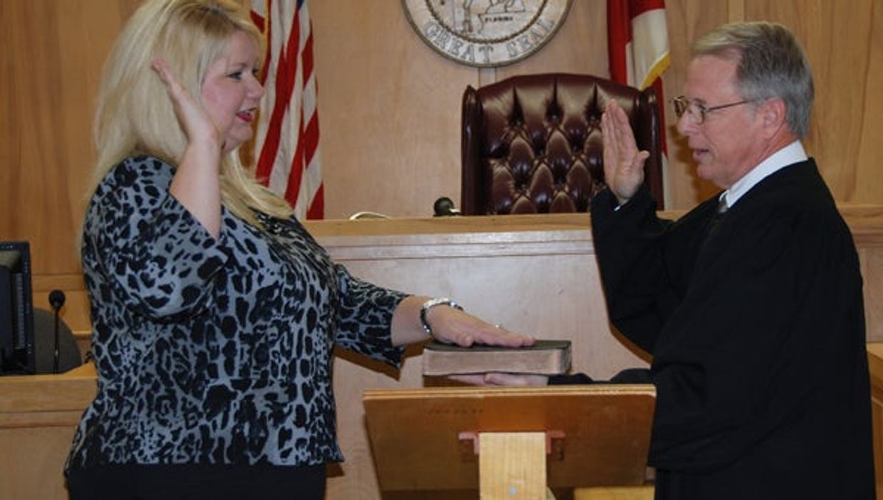Scarbrough sworn in as circuit clerk