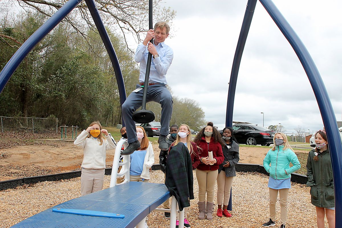Troy Elementary gets new playground