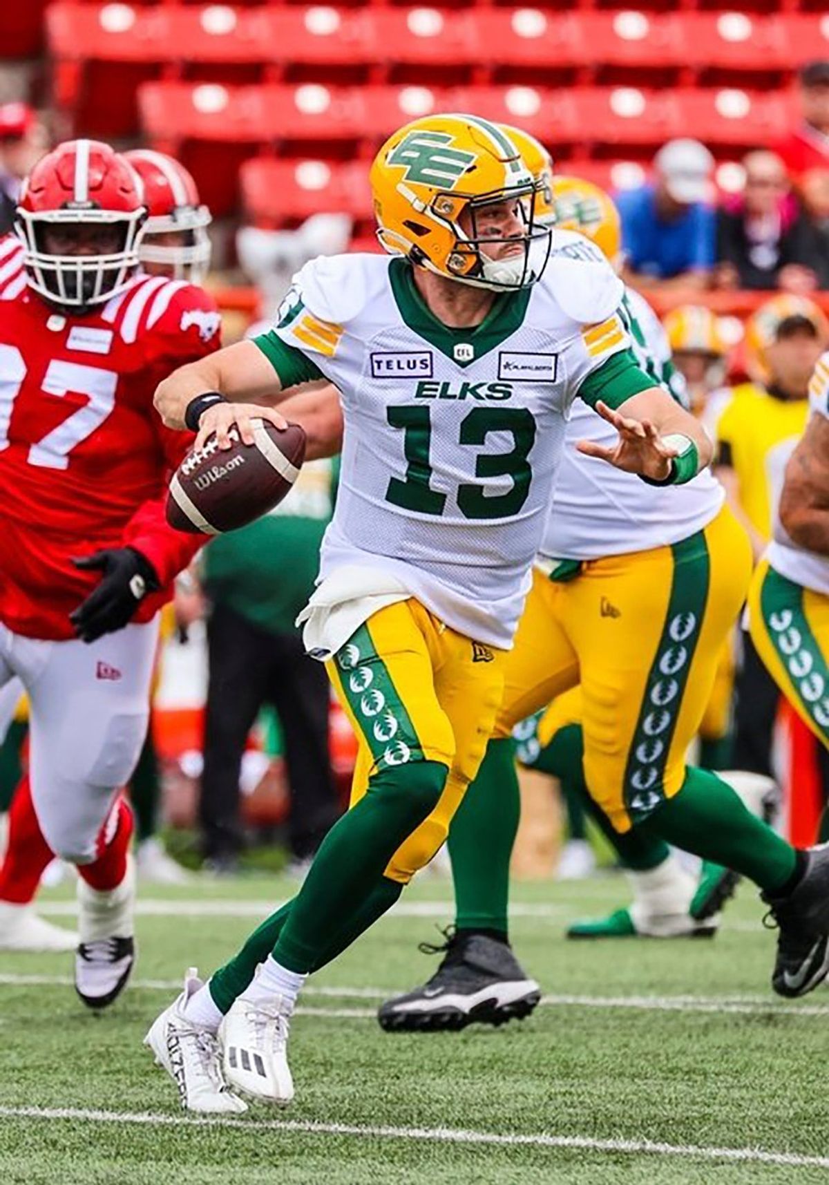 Doege makes pro football debut, Worthy shines for Montreal
