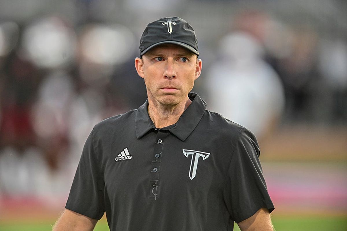 Troy defense gears up to stop Army's option attack