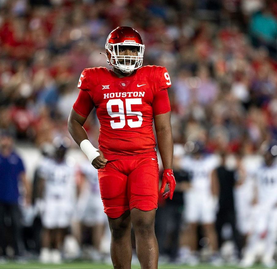 Troy signs former Houston defensive end Taleeq Robbins