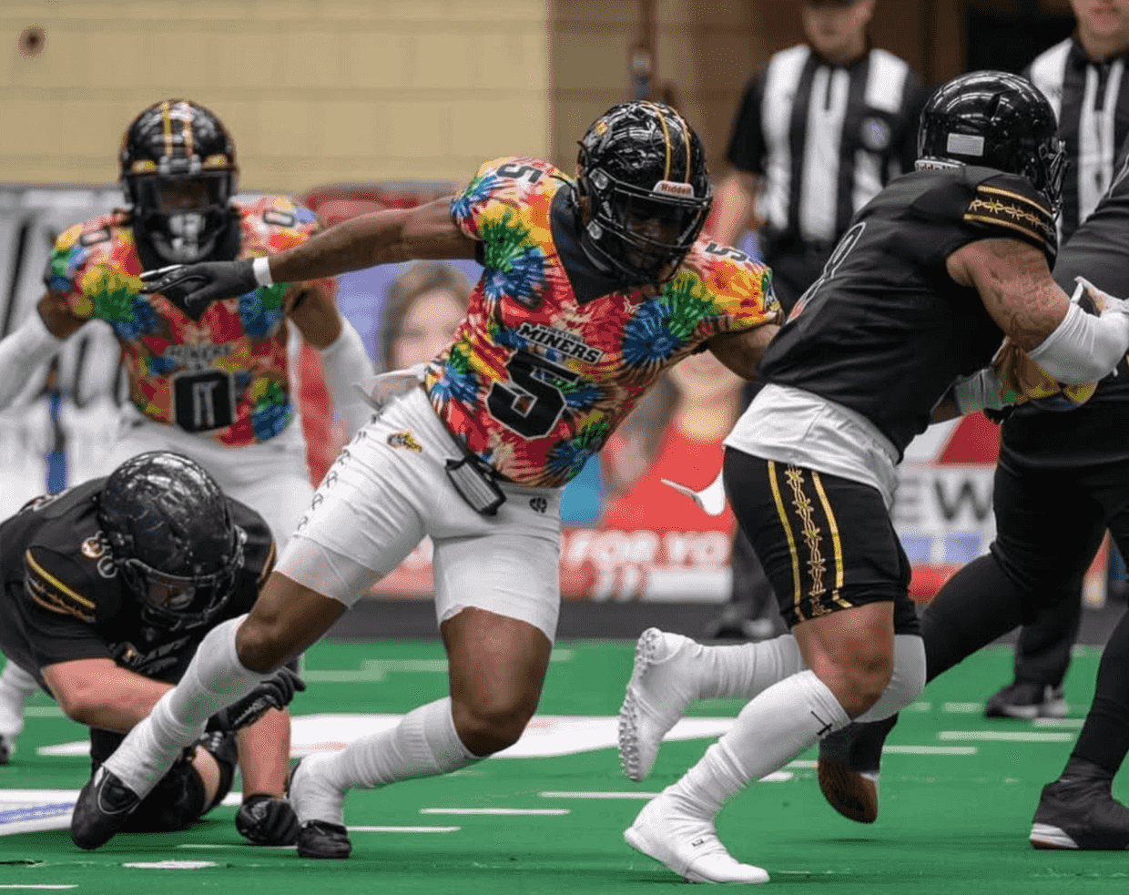 Former Trojan Raymond Cutts has career day