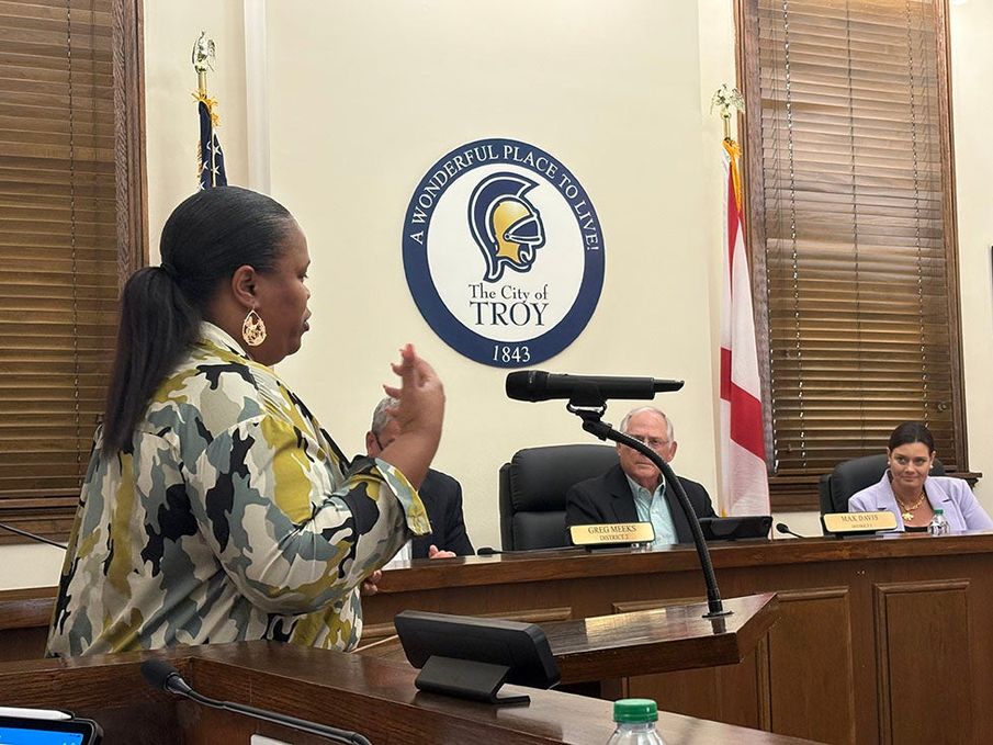 Wingard addresses City Council over school board appointment