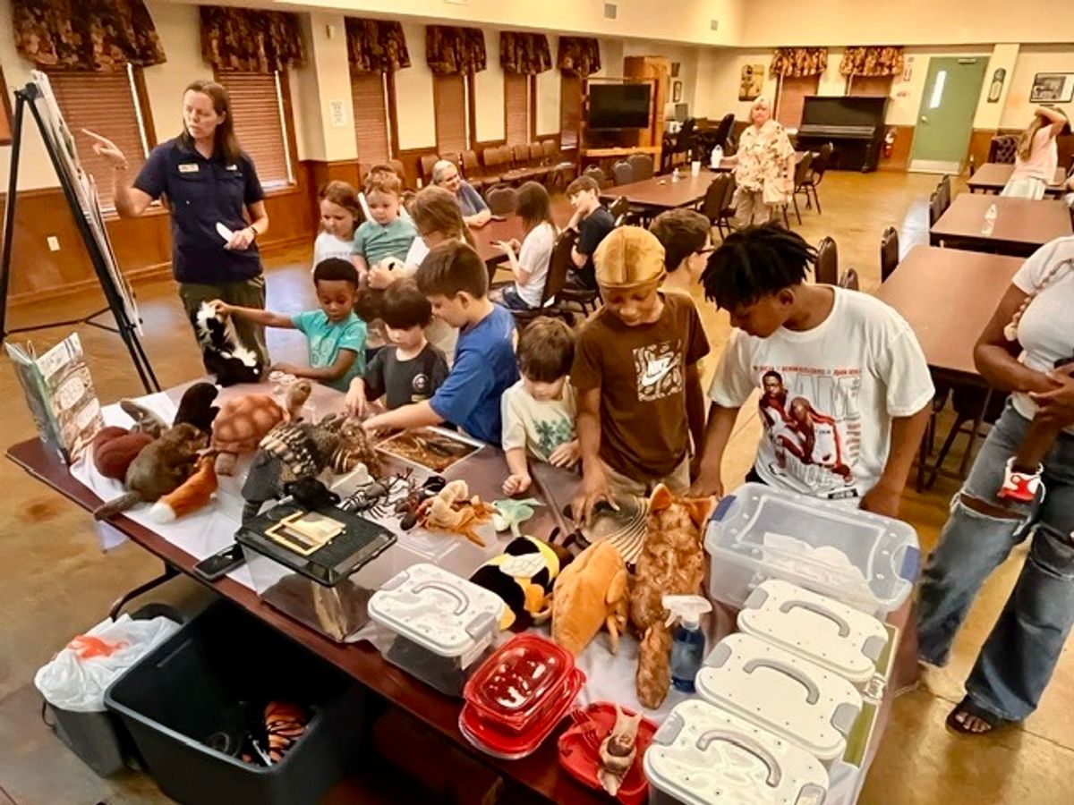 Brundidge Library holds Adventure Thursday with Nature on Wh...