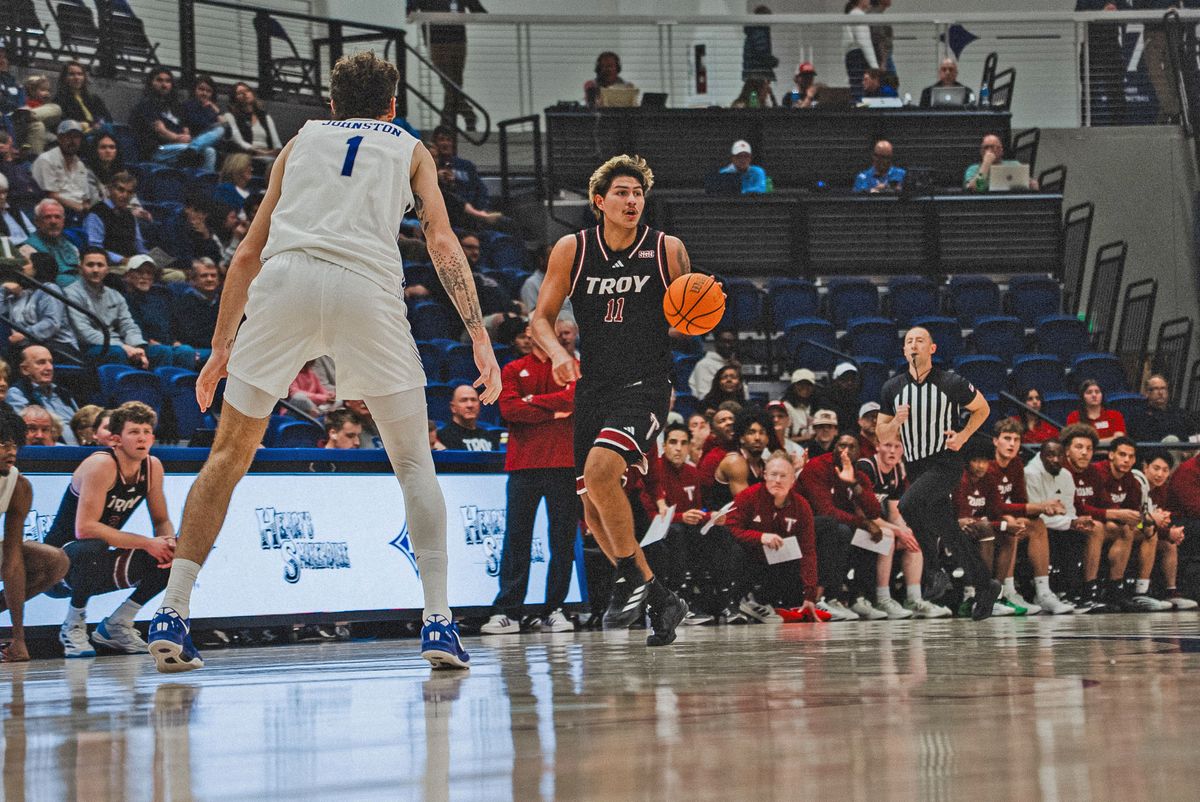 Troy basketball remains undefeated after thrilling wins, set...