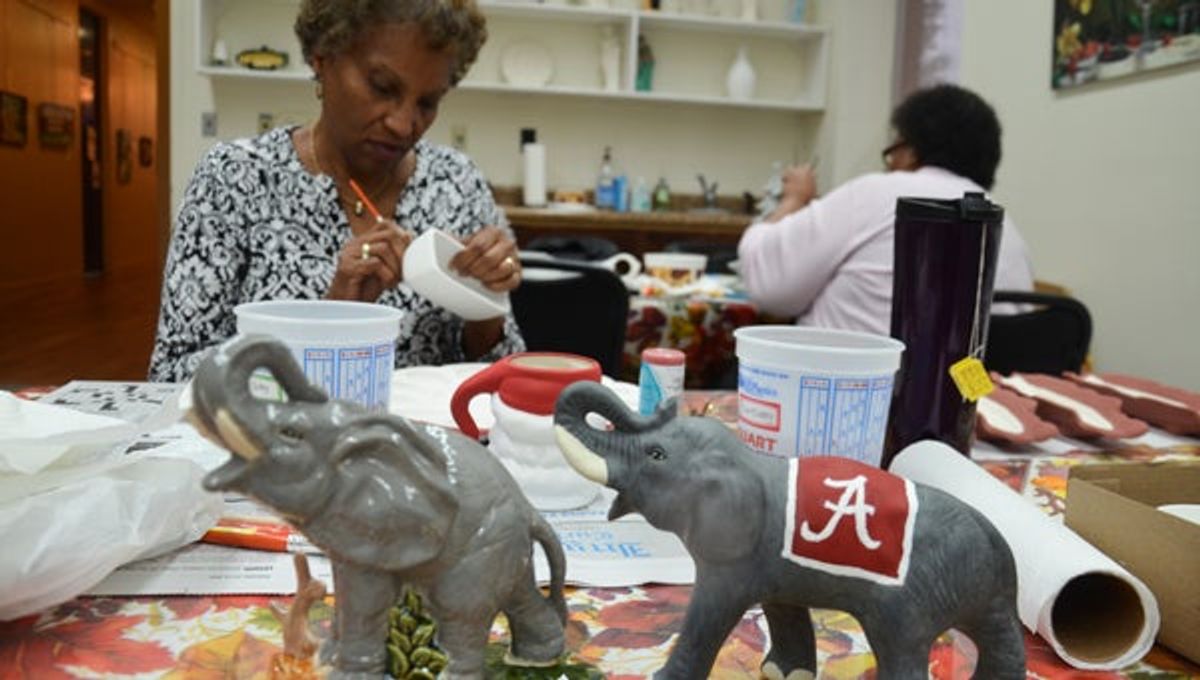 Colley Complex "Pottery Room" heats up for Christmas