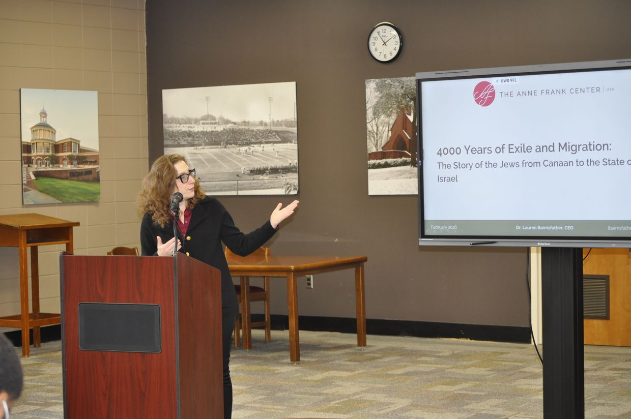 Troy University Library hosts lecture on Jewish history and antisemiti...